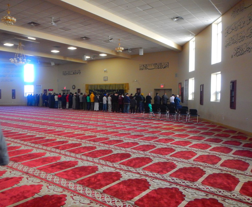 Day 15 – Asr Prayer – Drive-Thru Iftar – MAH – Muslim Association of ...